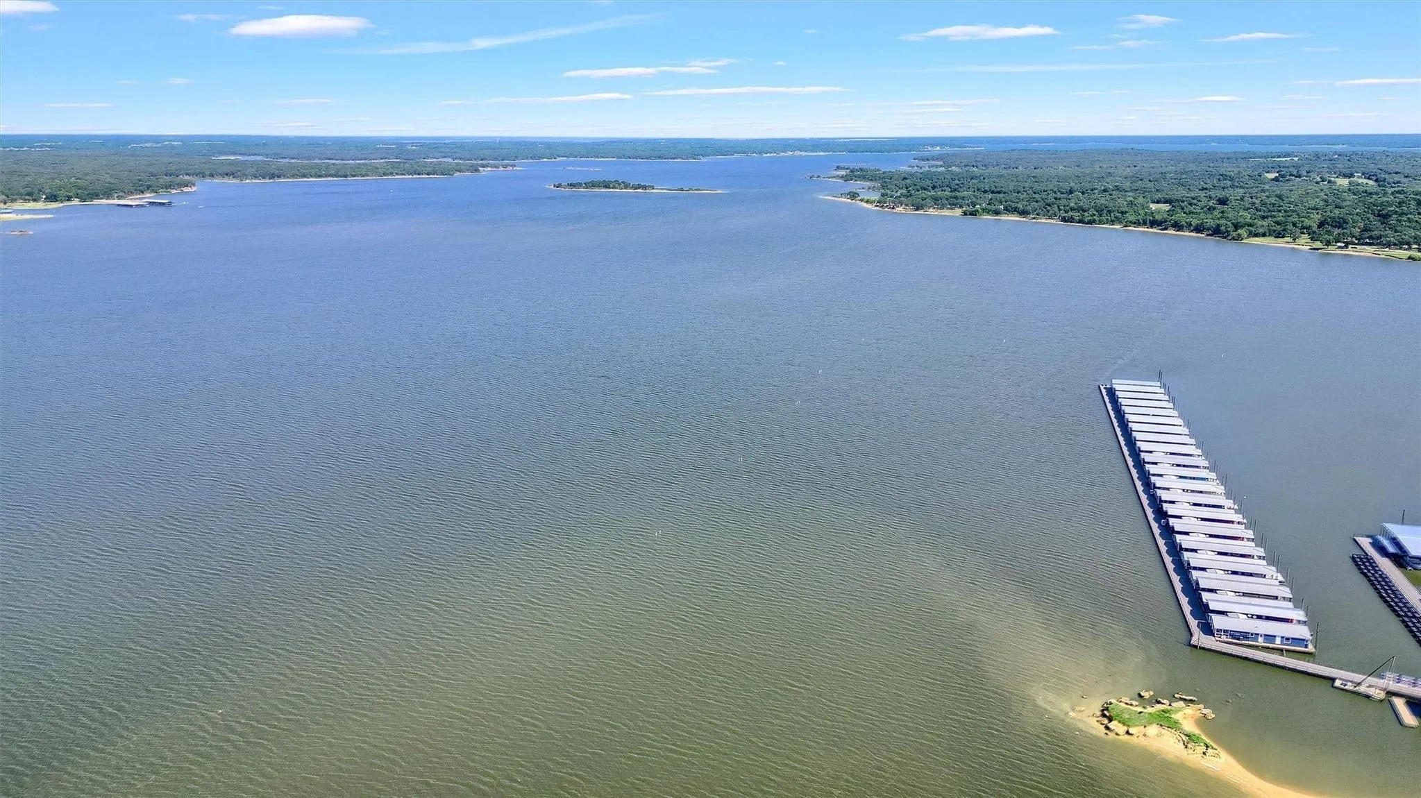 Admiral Way #1 - RECENTLY REDUCED | Floating Home Sales | Flowing Wells ...